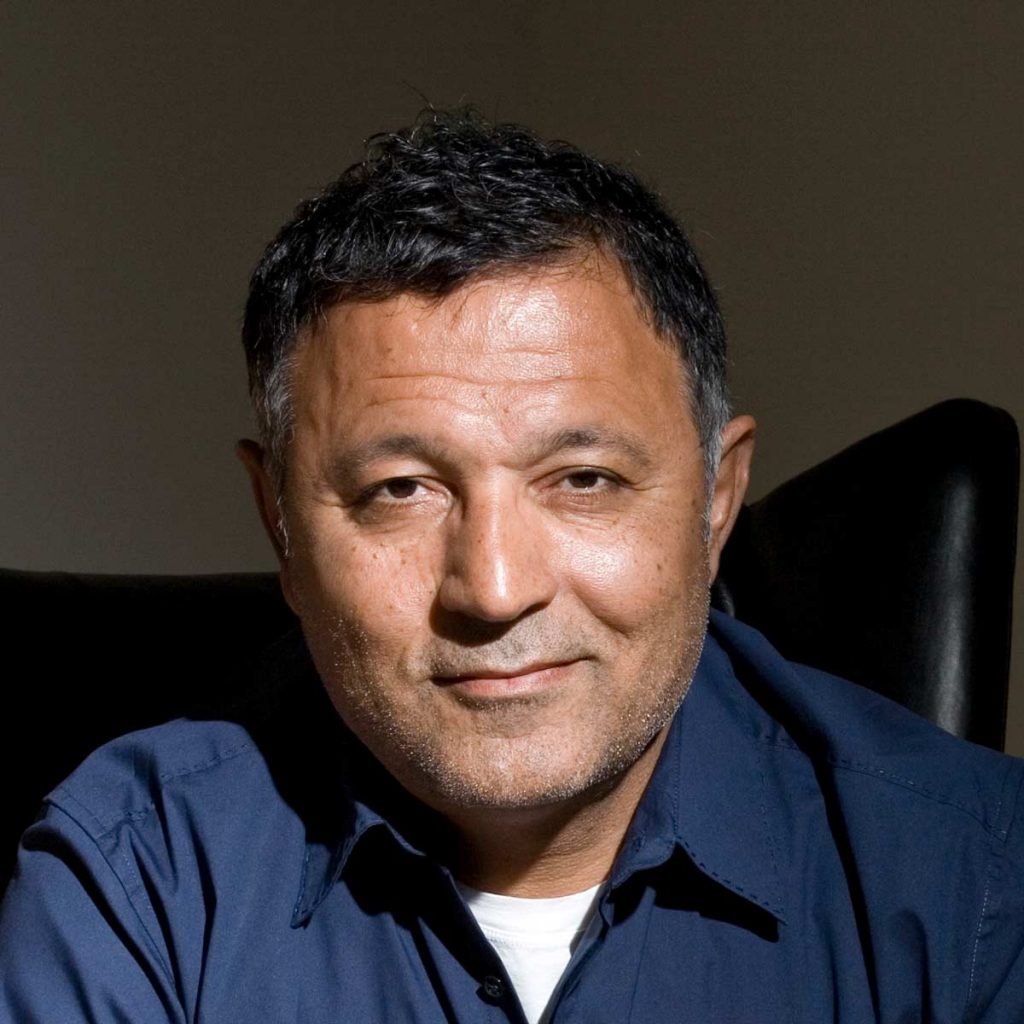 Sarah Cattan. Elie Chouraqui reçoit le Prix Ronit Elkabetz - Tribune Juive