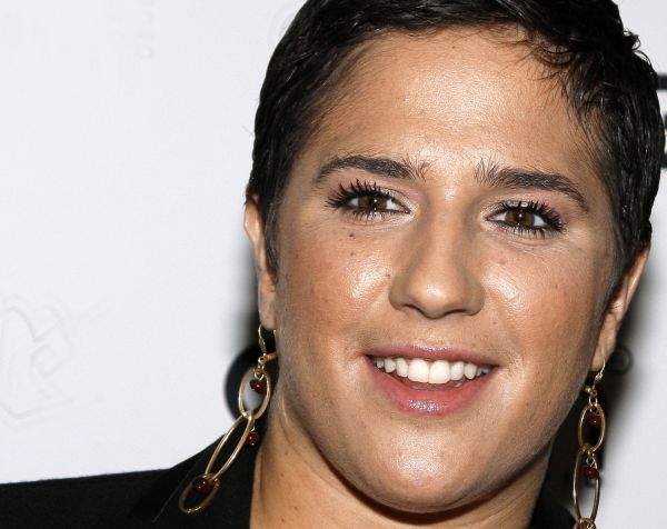 Sarah Cattan. Ne l'appelez plus jamais Diam's: La religion de paix et d ...