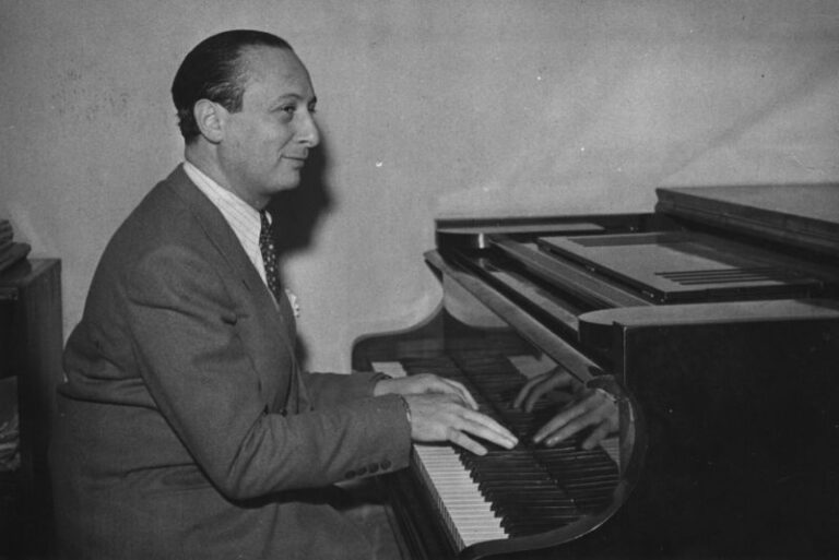 1939 Varsovie. Hondelatte Raconte : "Władysław Szpilman, le pianiste du ...